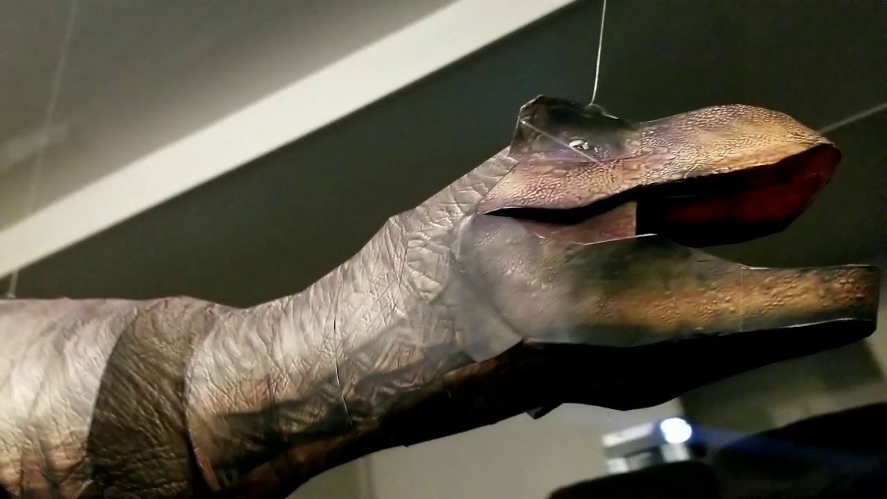 Incredibly realistic PAPER puppet 😱😱 - YouTube