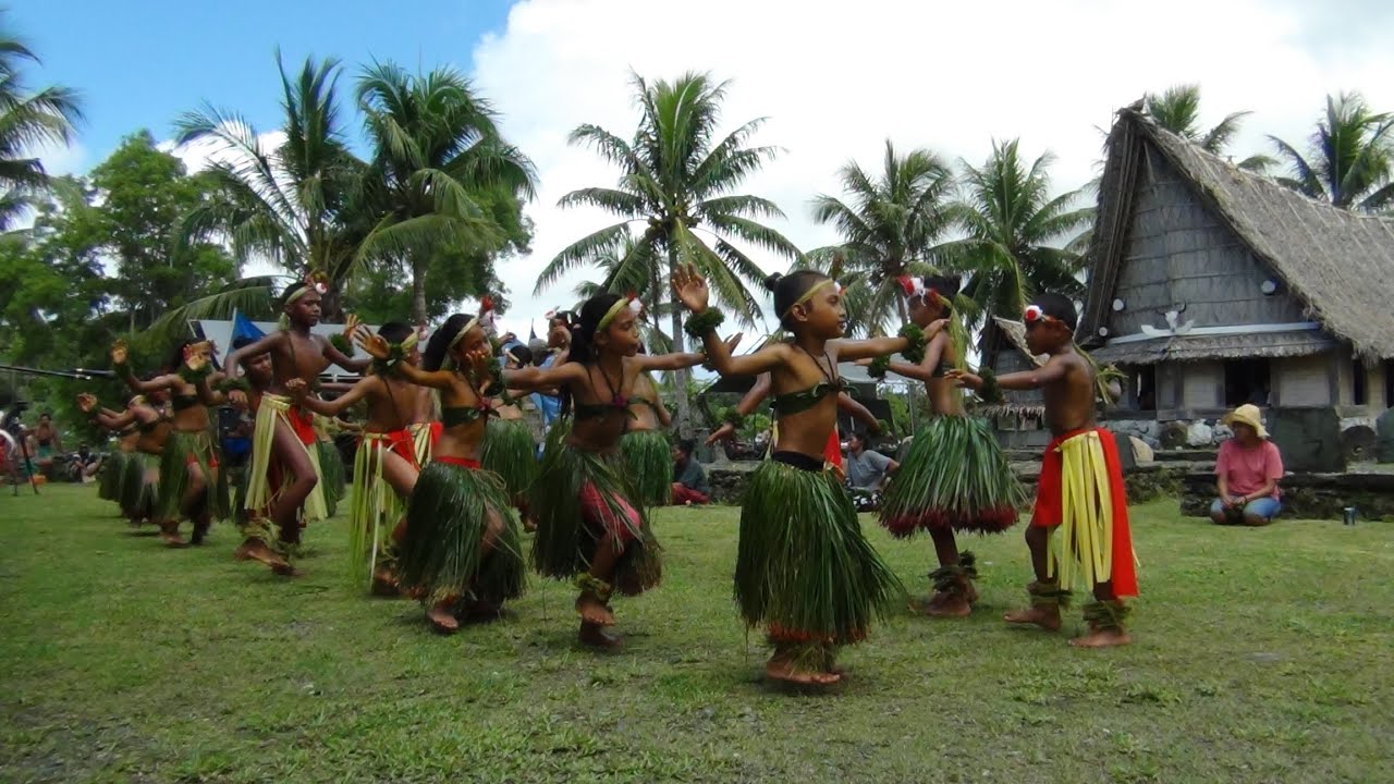 Yap Homecoming Festival Marching Dance Part 6/6 - YouTube