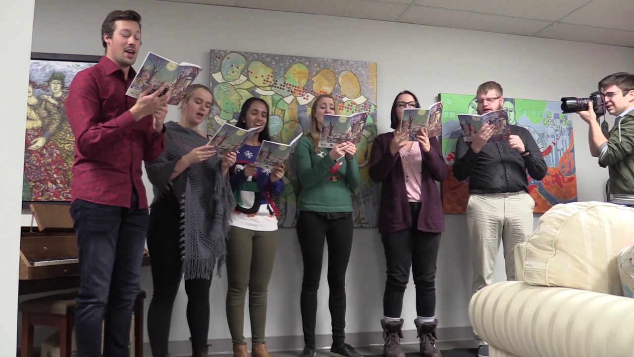 Greystone Singers take part in timeless holiday tradition - YouTube