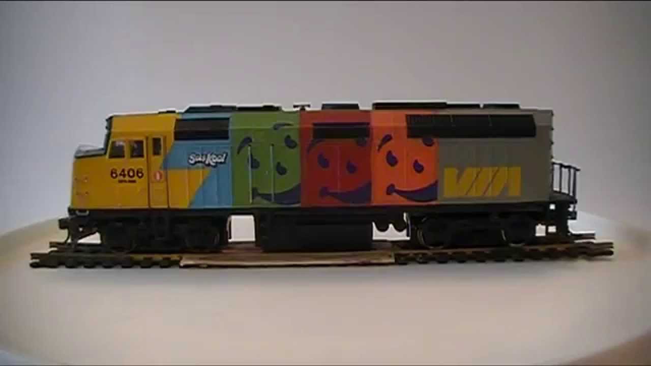 HO Scale Via Rail Kool Aid F40PH-2 - YouTube