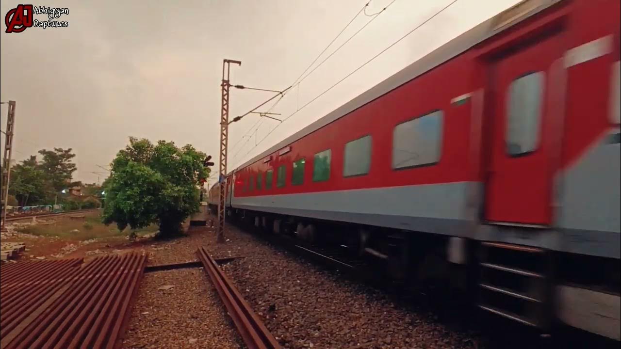 12663 Howrah - Tiruchchirappalli SF Express with SRC WAP7 skips Ramrajatala | Southern Railway ...