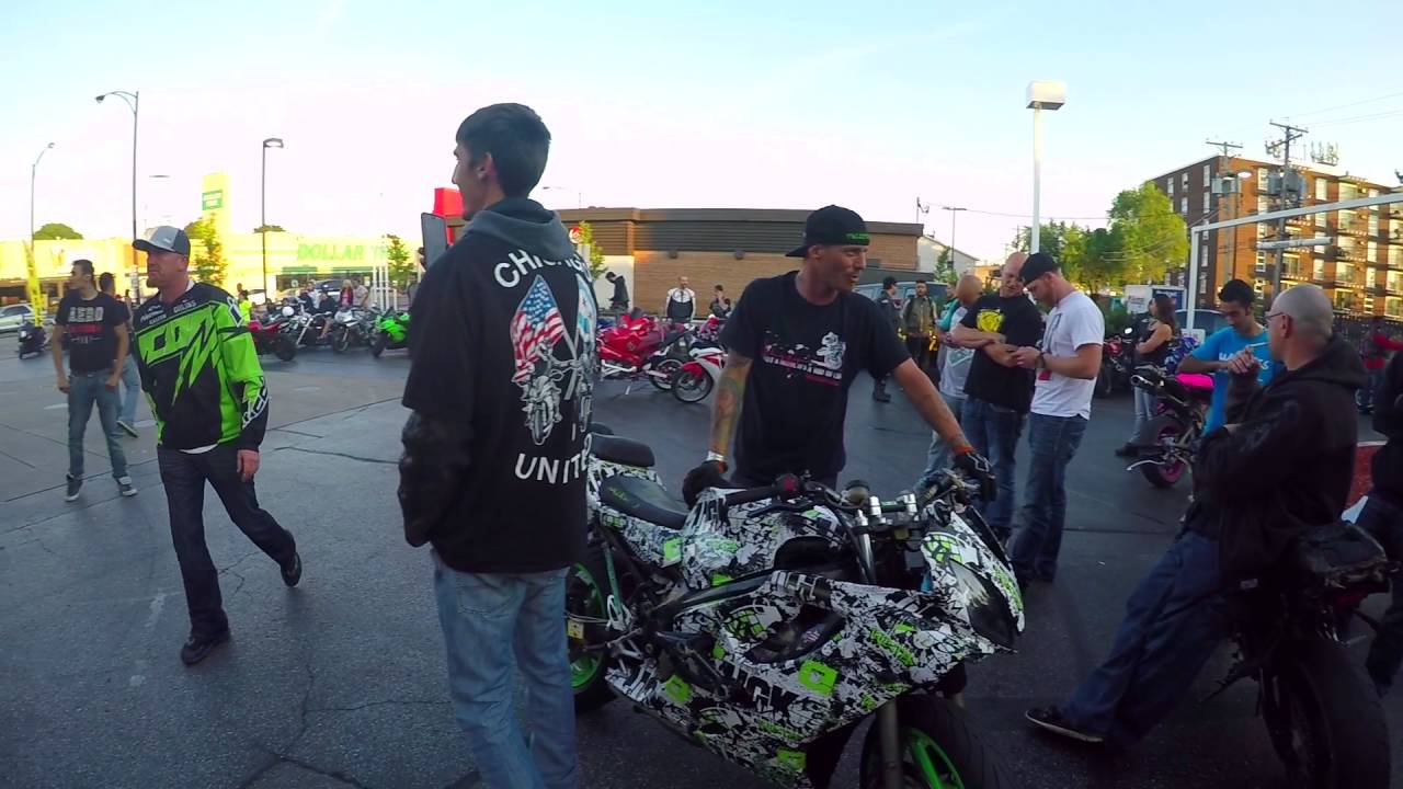 Chicago Bike night - YouTube