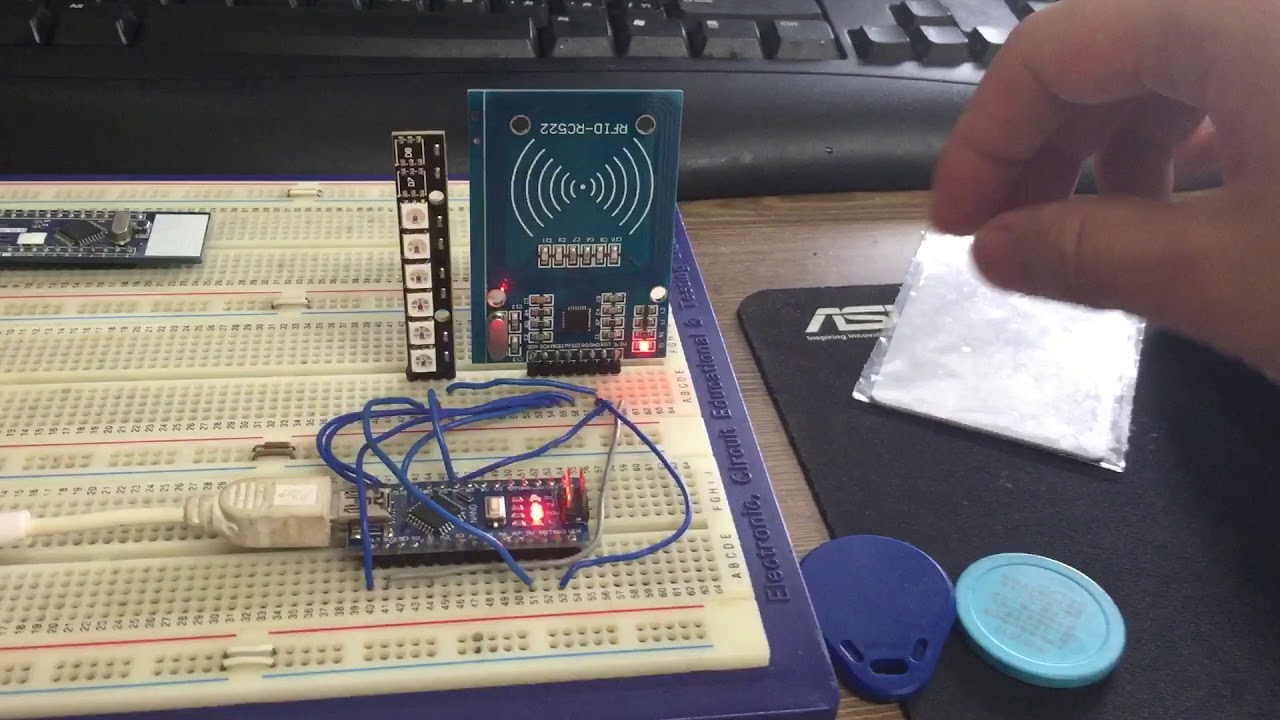 Arduino + RC522 rfid reader 分辨rfid卡 - YouTube