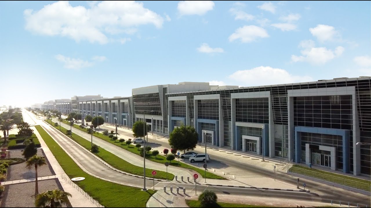 The Commercial Avenue - Qatar الشارع التجاري - قطر - YouTube