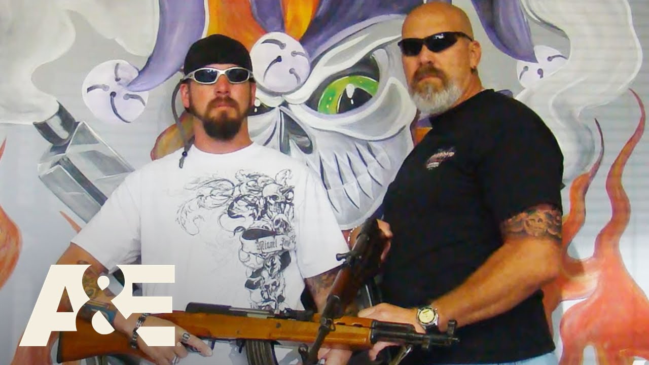 Running An Undercover Storefront 101 | Undercover: Caught on Tape | A&E ...