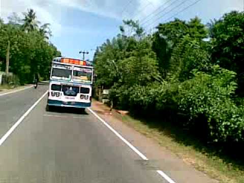 This is how sri lankan buses runing - YouTube
