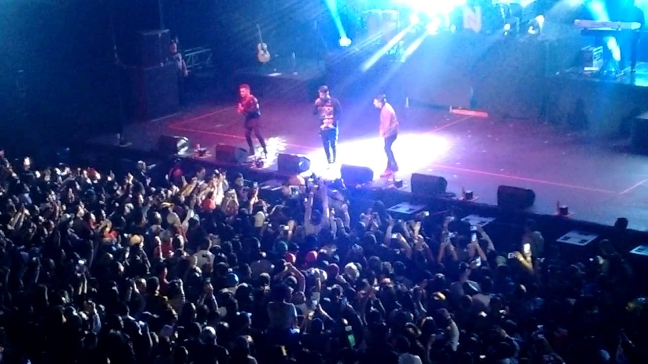 Nicky Jam - Pepsi Center #AveFenixTour - YouTube