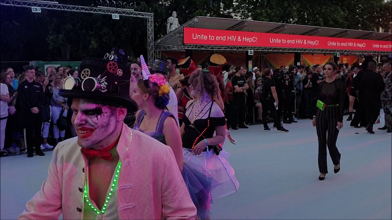 Life Ball 2019 - Red Carpet [2/3] - YouTube