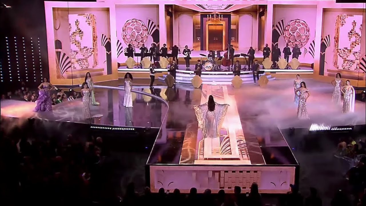 Miss Zulia FALLS during Miss Universe Venezuela 2024 Evening Gown ...