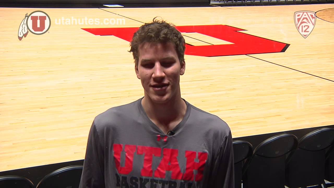 Get to Know U with Jakob Poeltl - YouTube