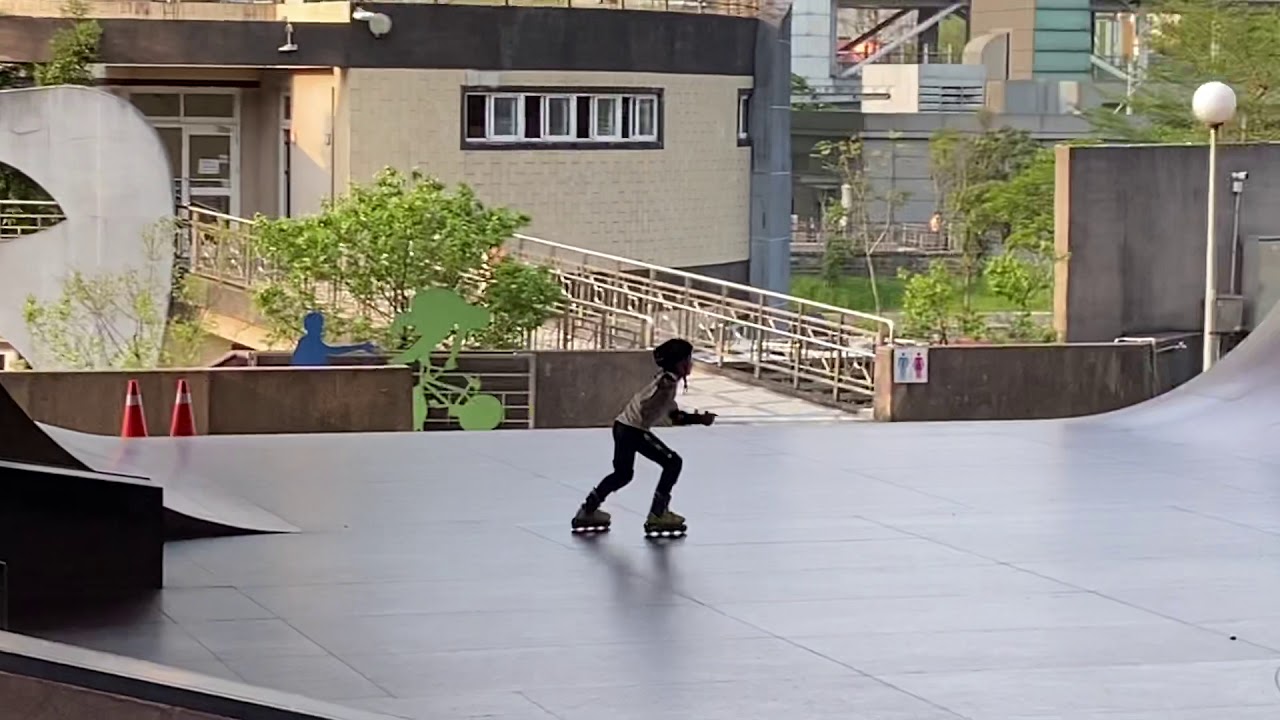 Aggressive inline skating - YouTube