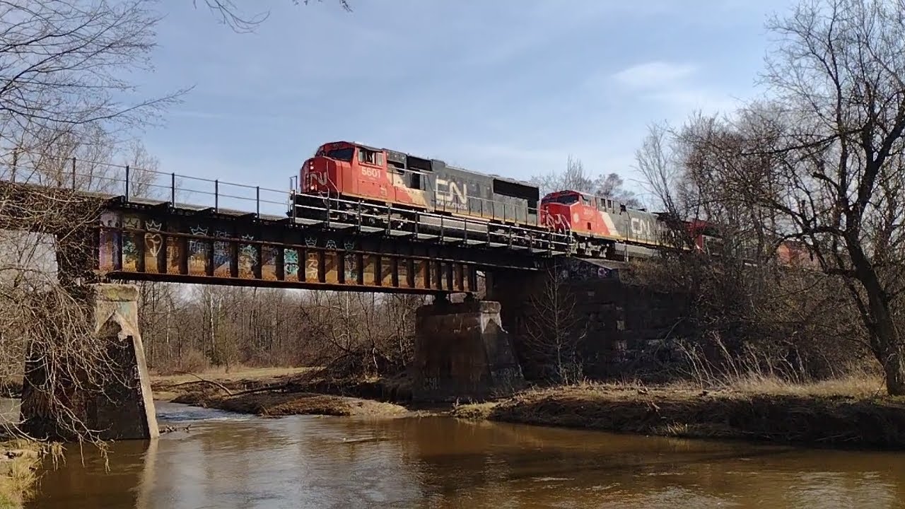 382 through Columbus, MI (while trespasser was on bridge) - YouTube