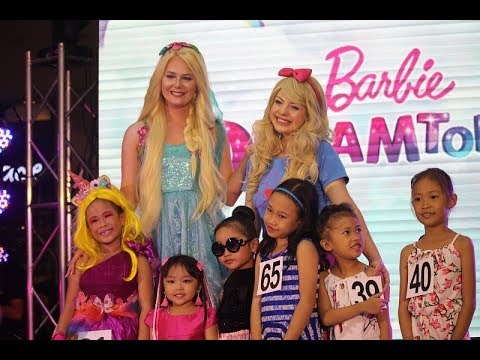Barbie and Chelsea's meet and greet at Barbie Dreamtopia Lucky ...