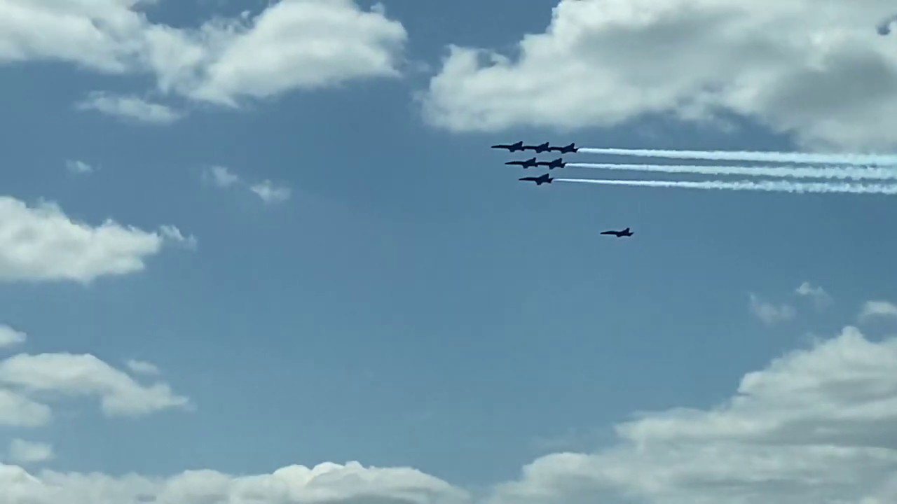 Blue Angels over Chicago 5-12-2020 - YouTube