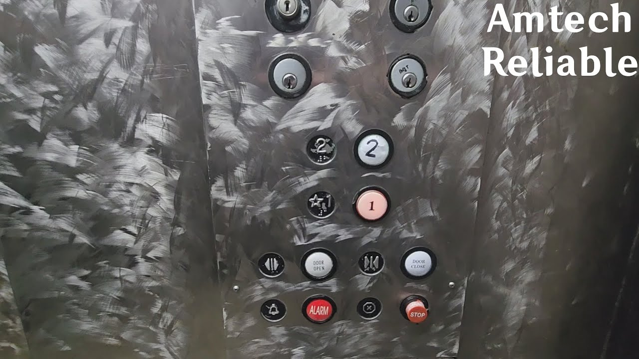 Crappy Amtech Reliable Hydraulic Elevator at Santa Monica Pier - Santa ...