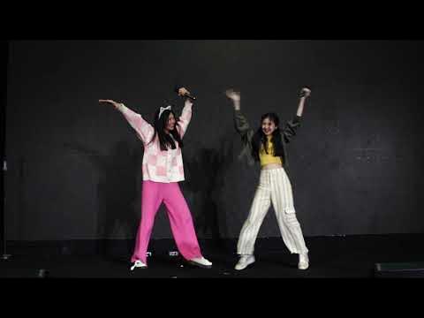 JKT48 - Stage activity Jeane Victoria + Anindya Ramadhani @. MnG fest Nice To See You - YouTube