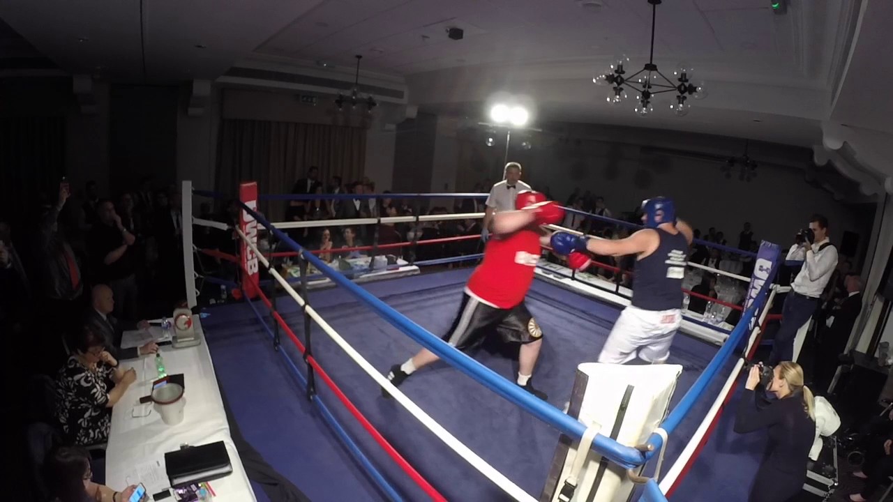 Ultra White Collar Boxing Dartford | Dean Kemp VS Ryan Marshall - YouTube