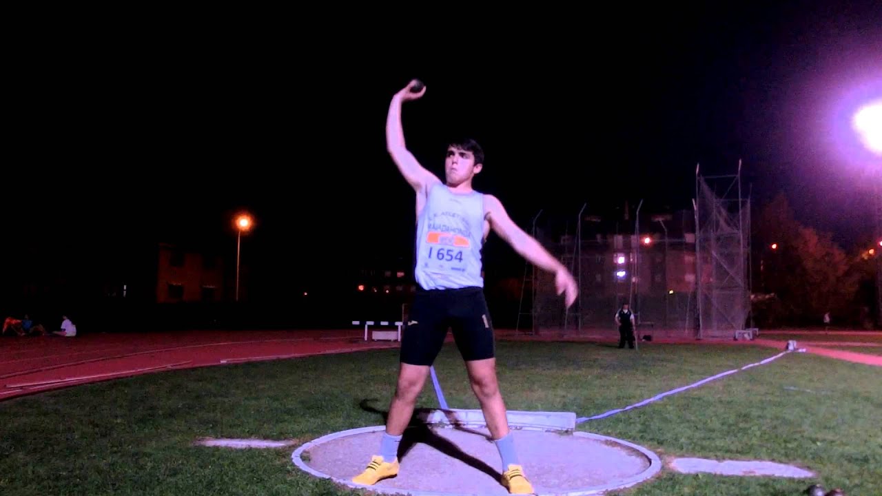 Miguel Gómez Díaz Record de España de Lanzamiento de Peso 17,10 - YouTube