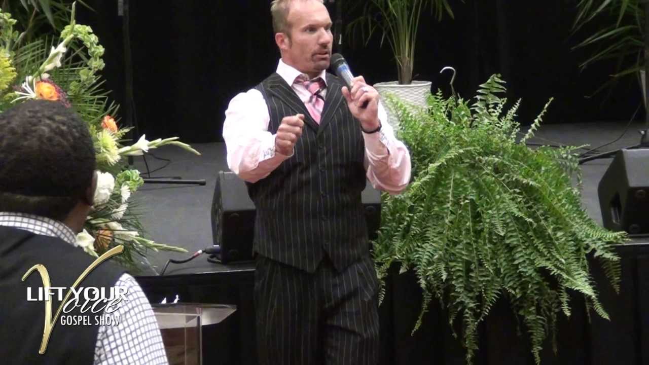 Grace Gathering 2013 Apostle Ron Carpenter on Lift Your Voice with Mark ...