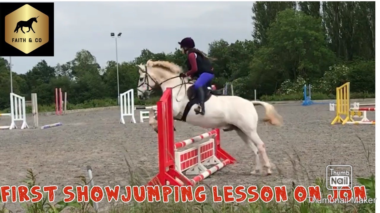 First showjumping lesson on Jon - YouTube