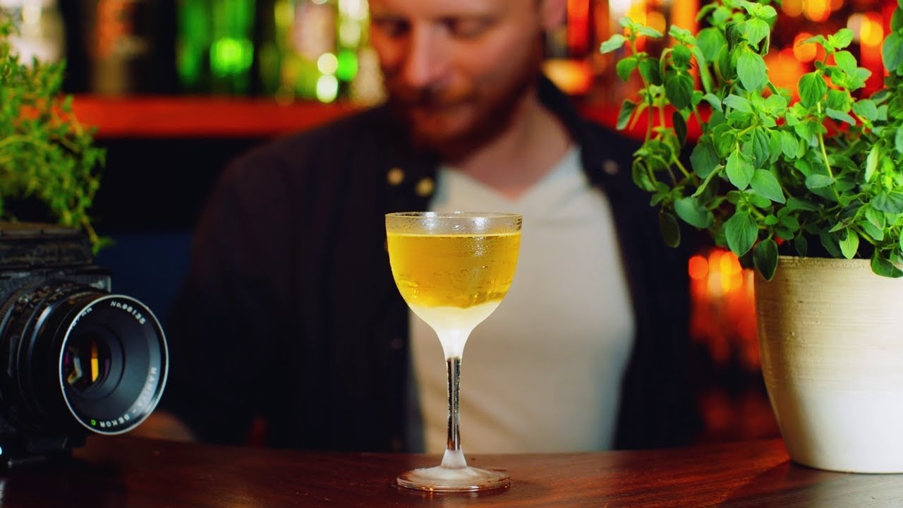 Perfect Lady No. 2 - Gin & Absinthe Cocktail | Delightful Drinks - YouTube