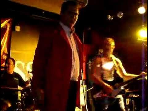 Two Tone Tony and the Carburator Cats - El Camino Live - YouTube