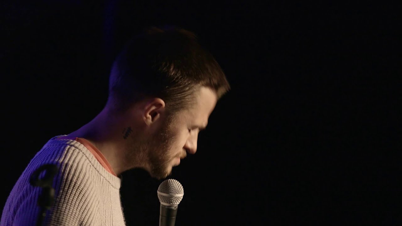 Comedy Takedown of Bipolar Disorder and Relationships in 5 minutes ...