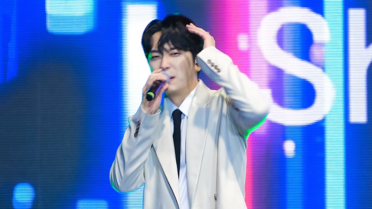 포레스텔라 'Shape Of You' (고우림 Ko Woorim) 4.19 락뮤직페스티벌 - YouTube