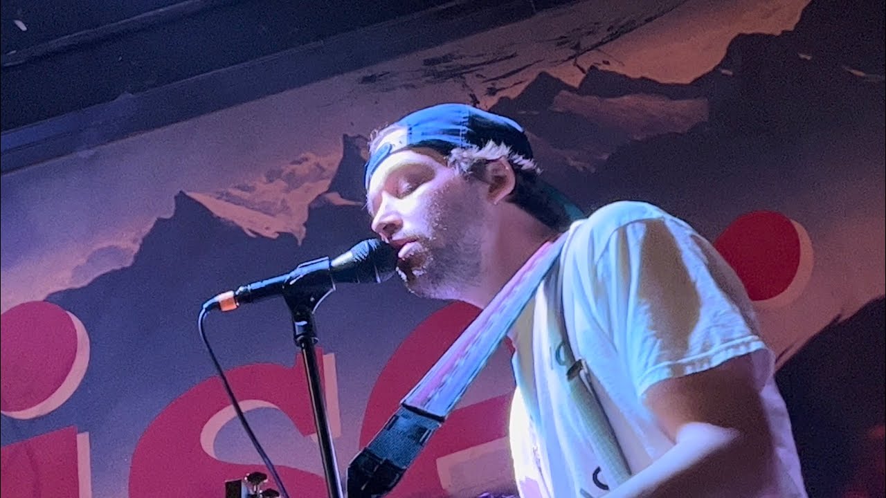 Troy Alan - Angel From Montgomery (Live in Norman, OK) - YouTube