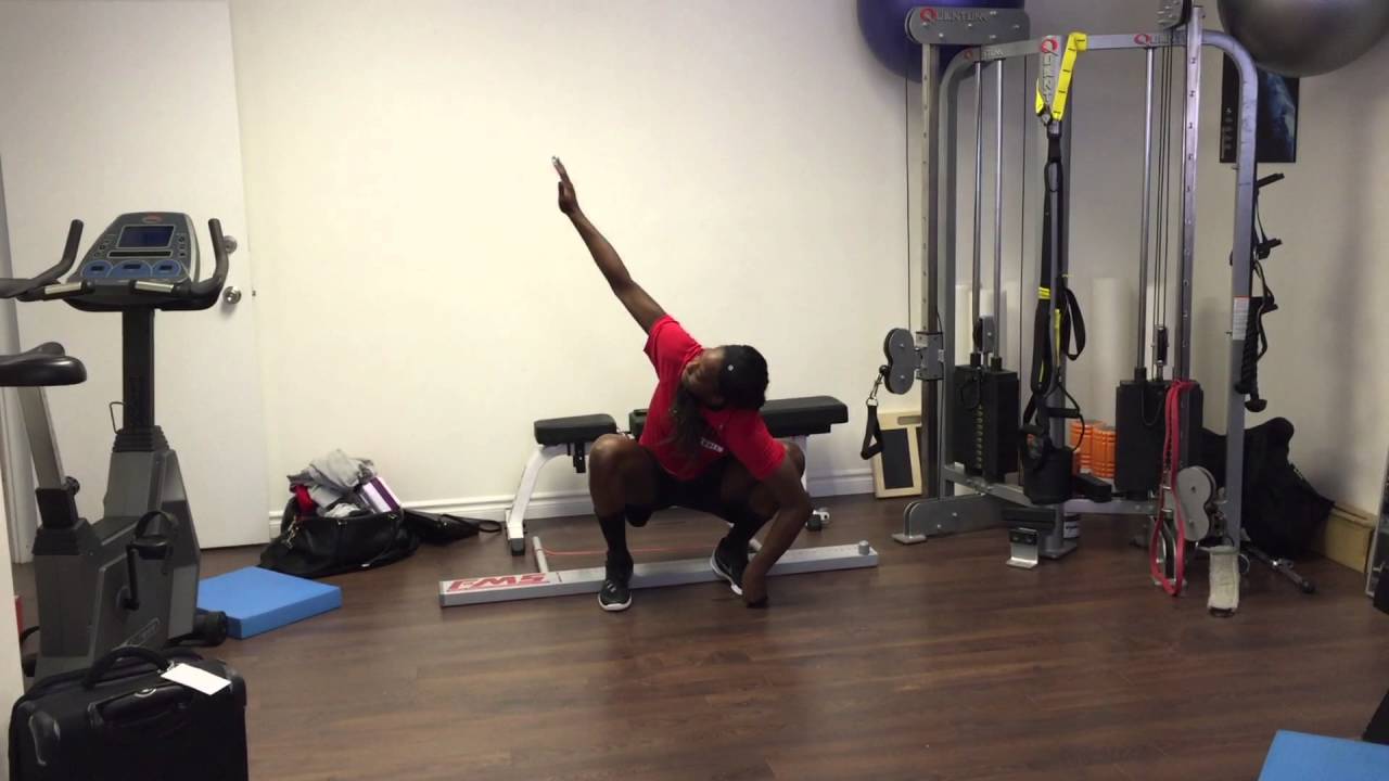 Tamara Yoga Squat + TS rotation - YouTube