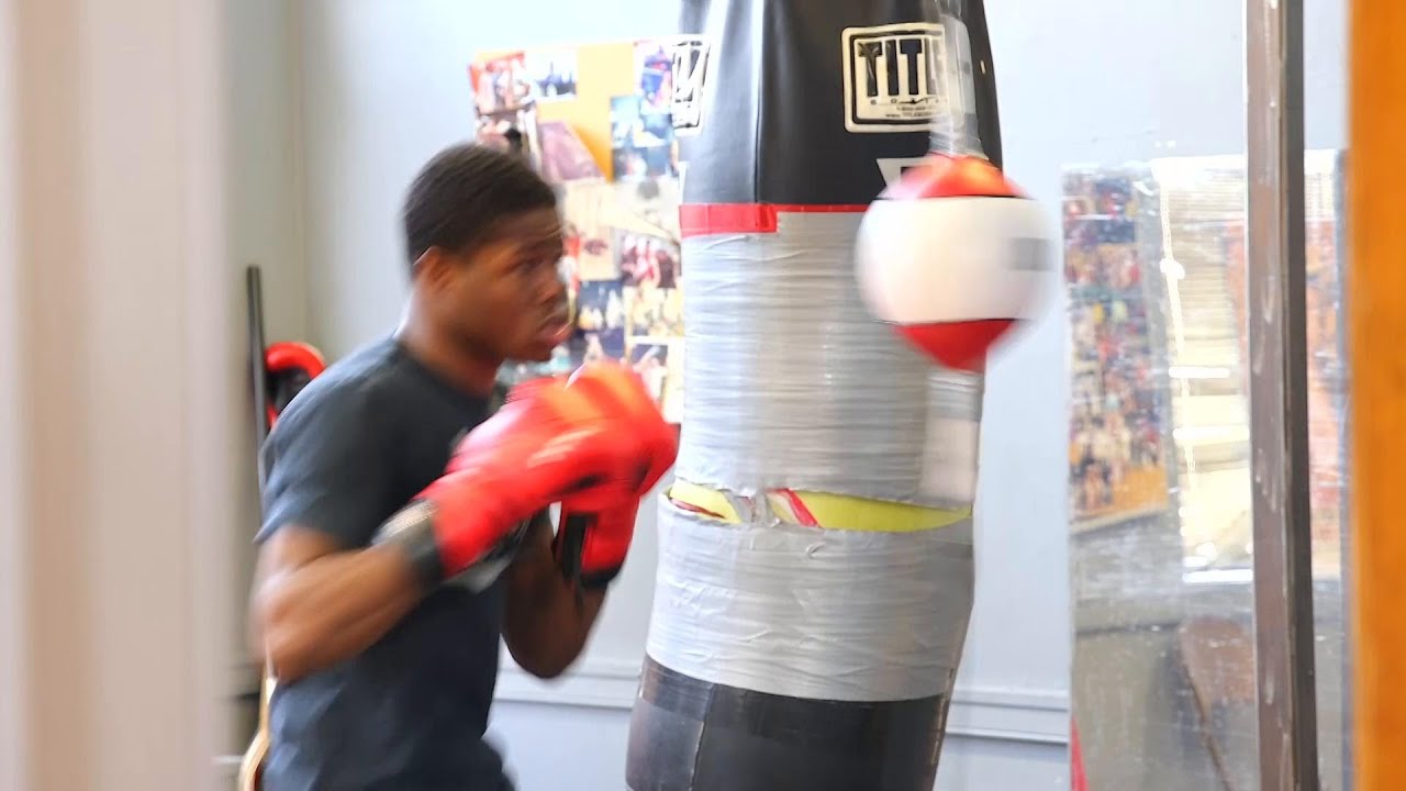 Chicago boxer maps path to Olympic goals, pro dreams - YouTube