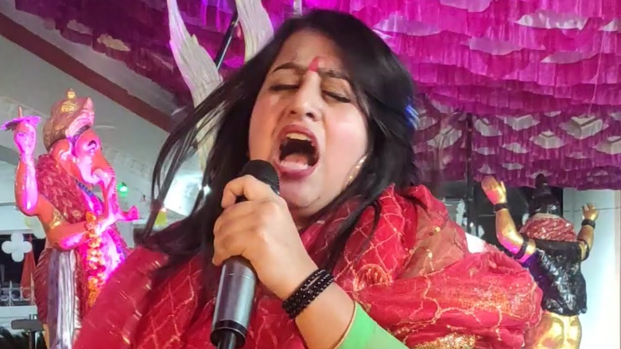 Singer Varsha Jamwal || Jagran || Mahadev Mandir Reasi - YouTube