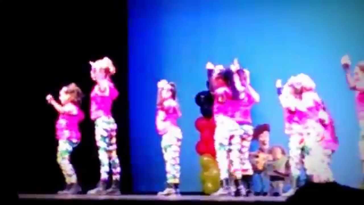 Mia's 1st Hip Hop dance recital 2015 - YouTube