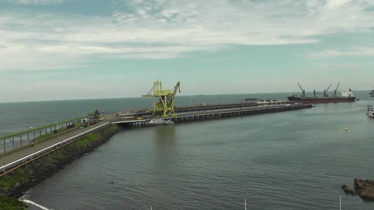 Visita al Puerto de Acajutla en El Salvador - YouTube