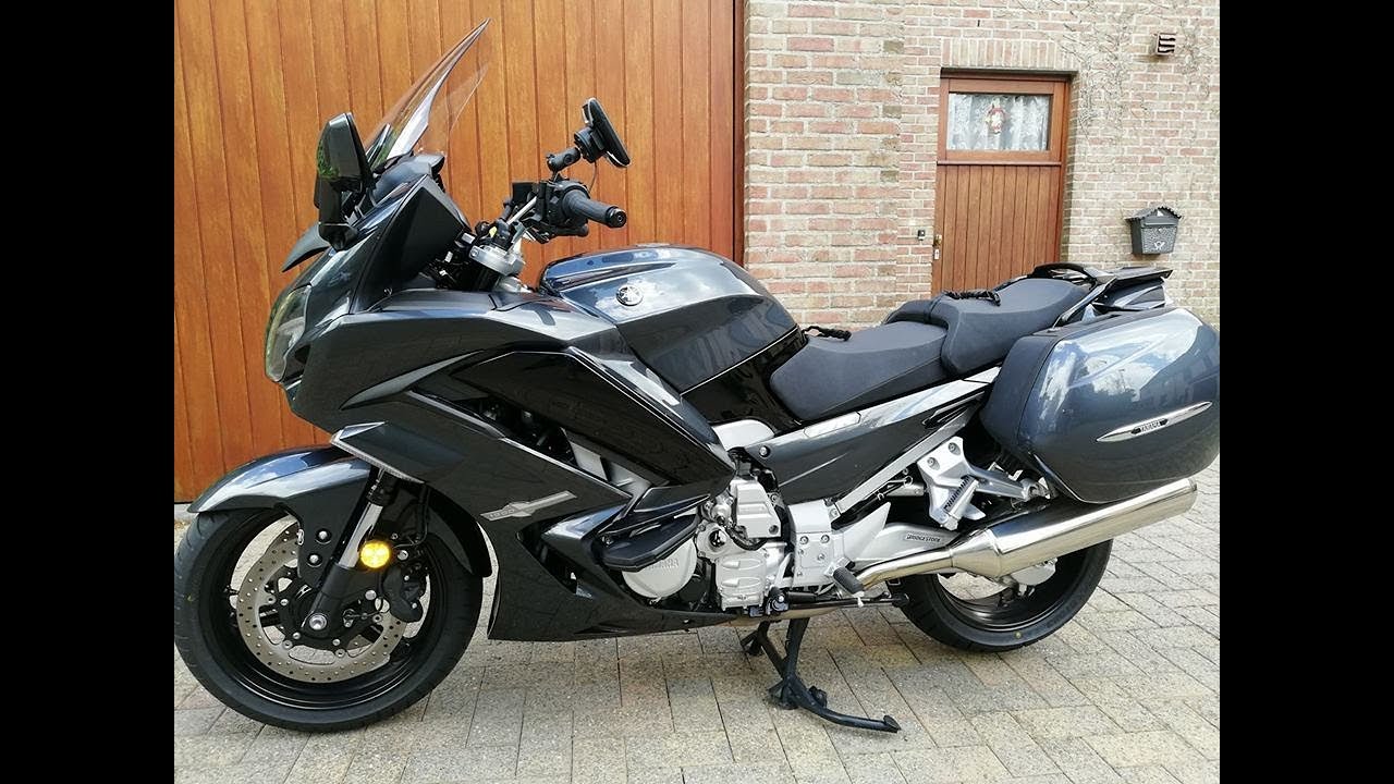 Yamaha FJR 1300 AS 2018 vue boîte - YouTube