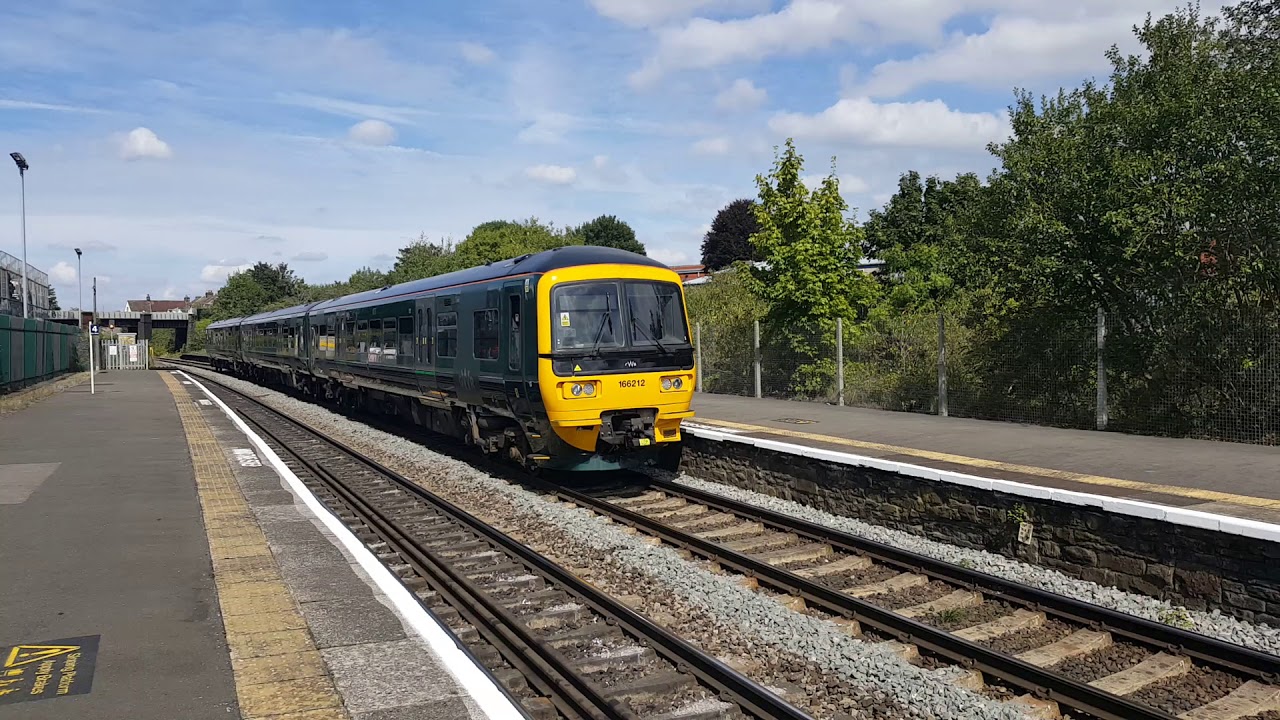 GWR Turbo 166212 with a nice tone @ Lawrence Hill 26th August 2017 ...