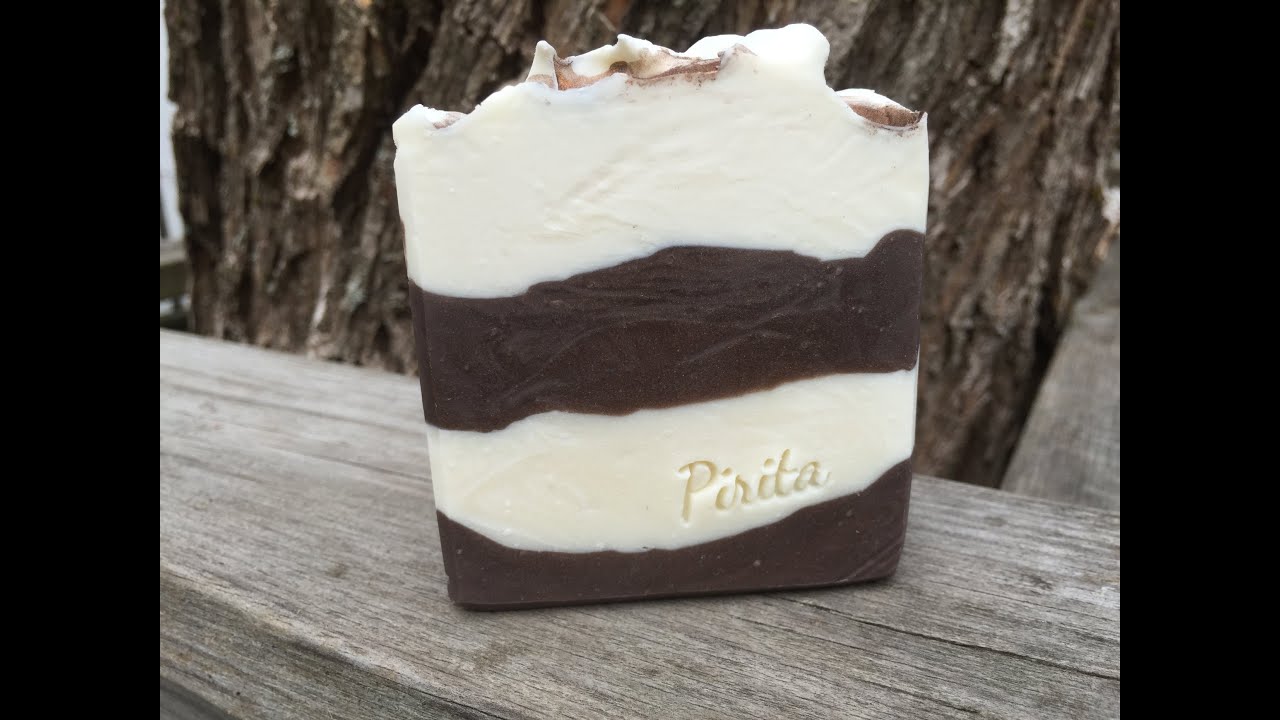 Tuplasuklaa saippua - Double chocolate soap (layered cold process ...