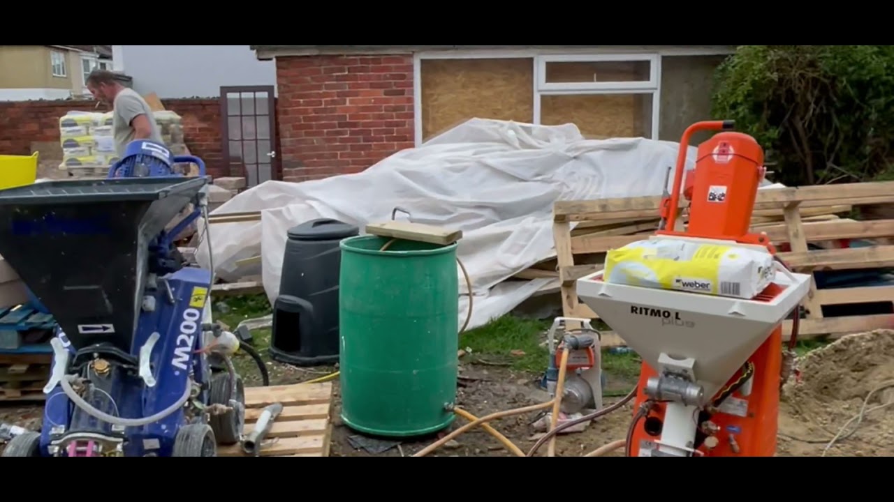 Weber 4310 Self Smoothing Liquid Screed . - YouTube