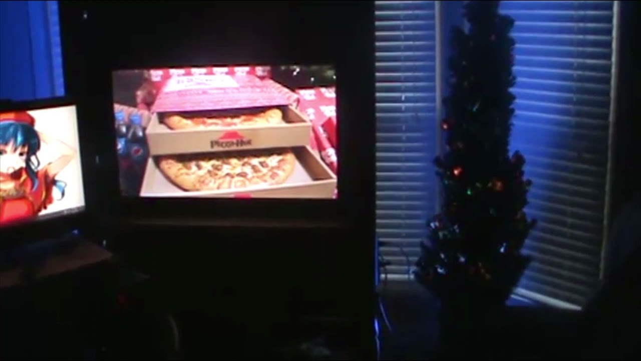 Pizza Hut Triple Treat Box from 2021 - YouTube