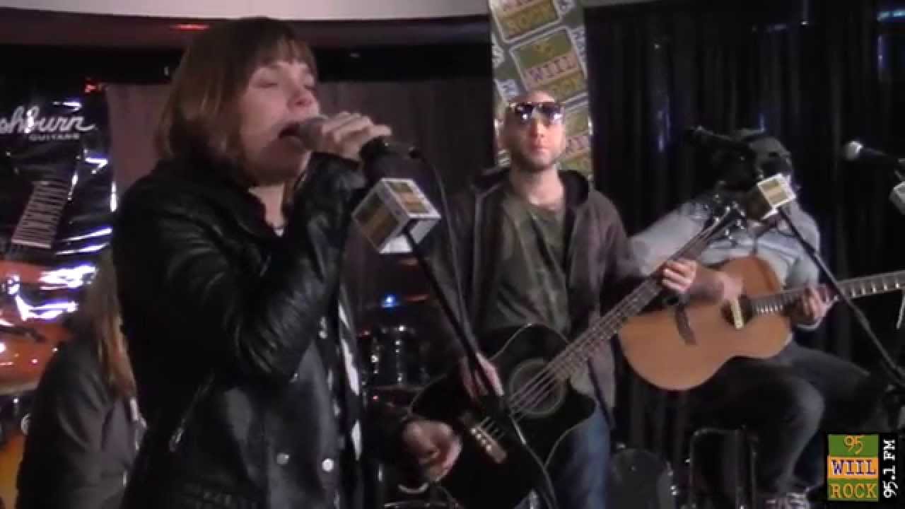 Flyleaf - Thread (acoustic, w/ interview) - YouTube