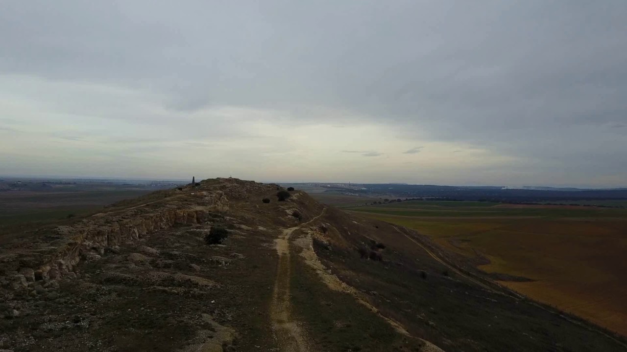 Los Arapiles, desde un dron - YouTube