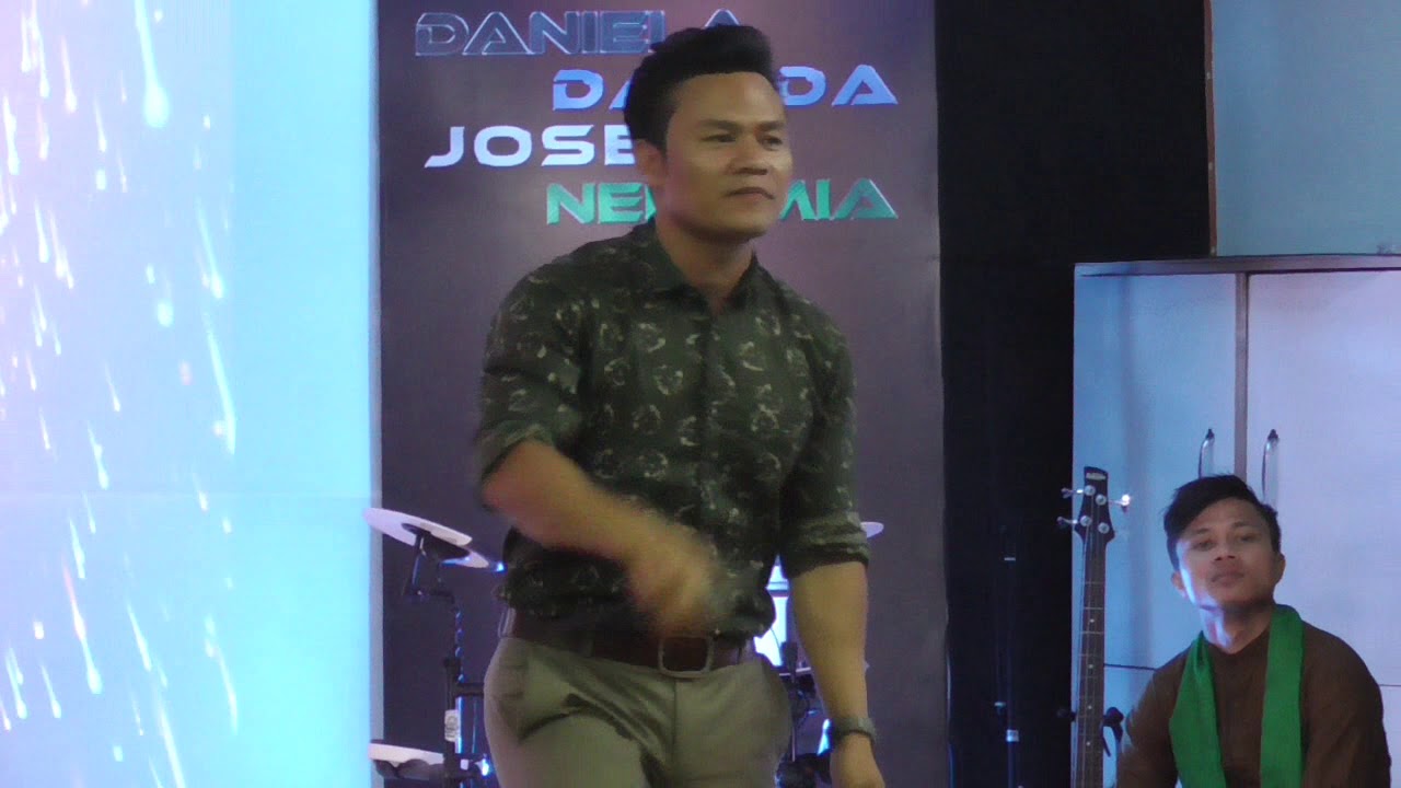 Vanlalsailova - Thinlung a thlir zawk thin e - YouTube