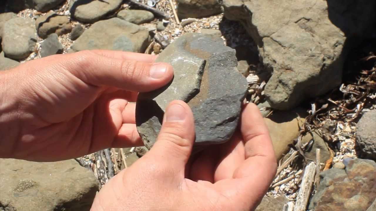 #25 Core & Possible Abrading Tool - Aboriginal Stone Tool - YouTube