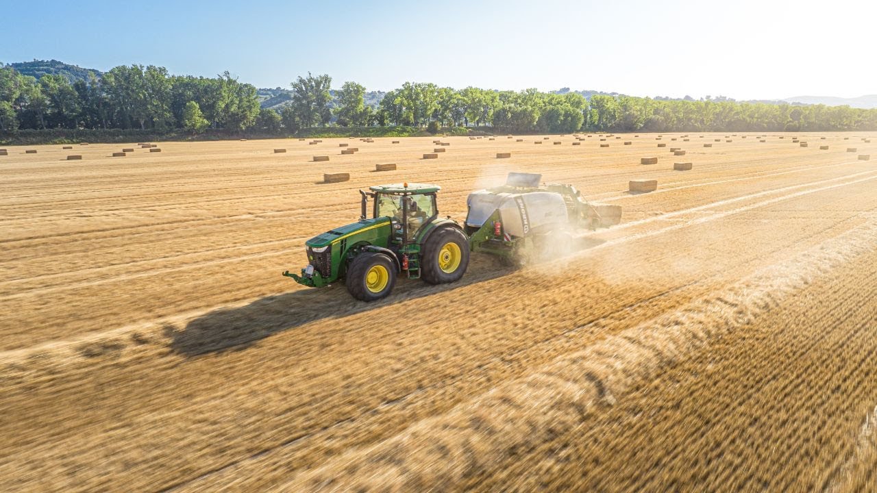 🤯100ha baling | John Deere 8270R & Krone Big Pack 1290 HDP Siver ...