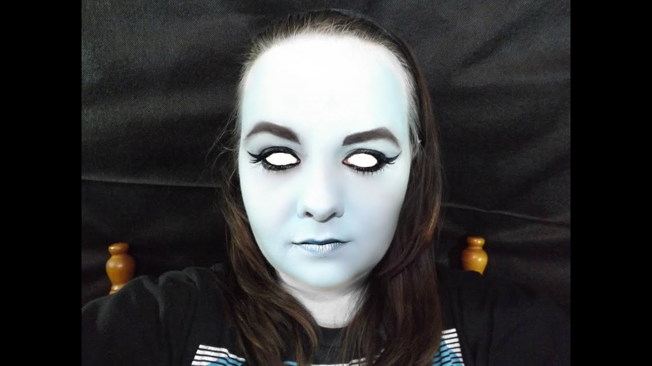 Sunday Banshee Halloween Tutorial - YouTube