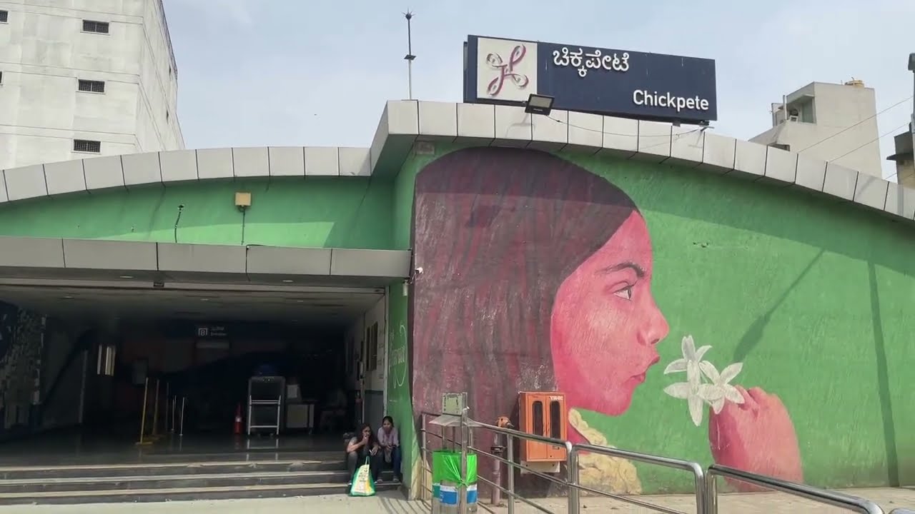 Bengaluru's Metro: Malleshwaram to Chickpet | Chickpet Market ...