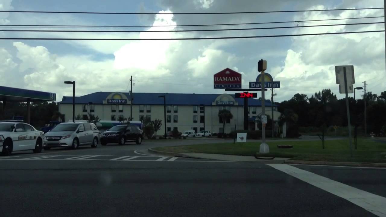 Mr.Haney starts his own hotel chain! - YouTube