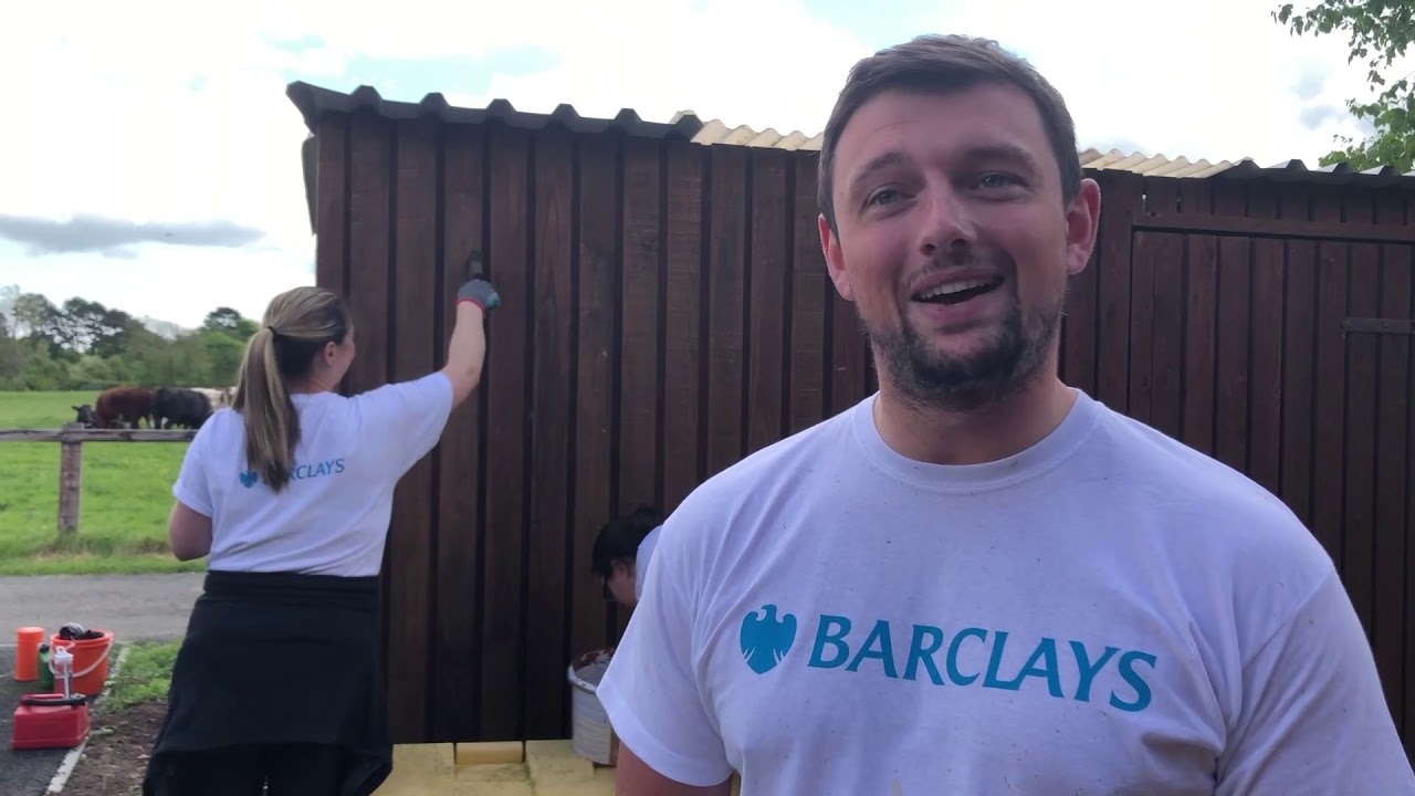 Barclaycard Volunteers help out at Larchfield Community - YouTube