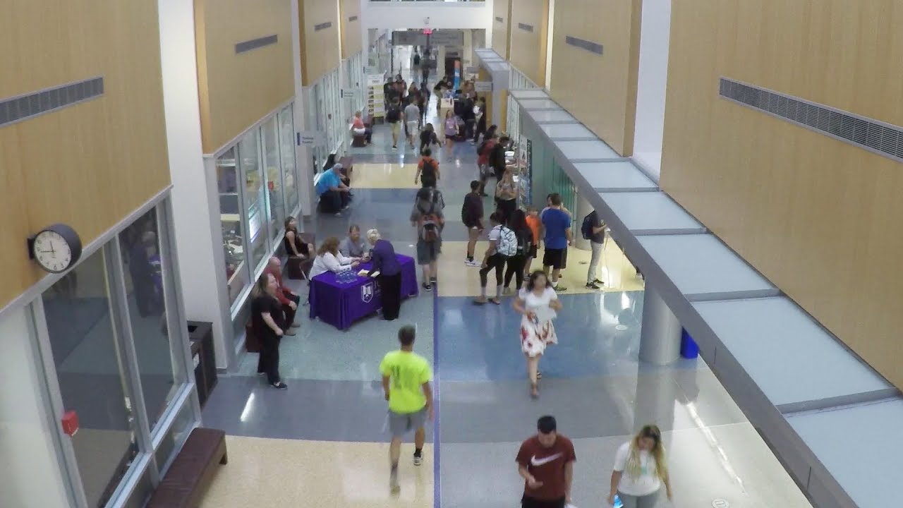 First day of fall semester 2018 at Joliet Junior College - YouTube