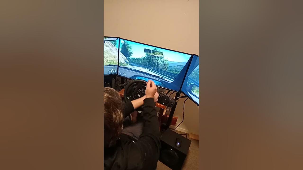 my triple screen sim rig - YouTube